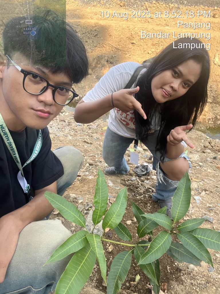 Wujudkan AKsi Nyata Ruang Hijau : Mahasiswa KKN Unila Periode II Tahun ...