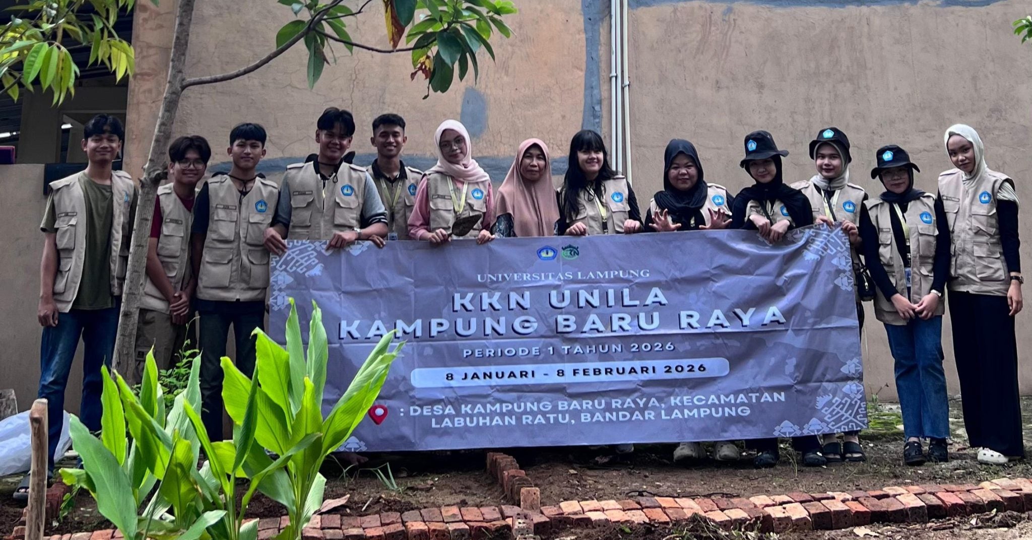 Mahasiswa KKN Kampung Baru Raya Lakukan Penyelesaian Lahan TOGA Bersama ...