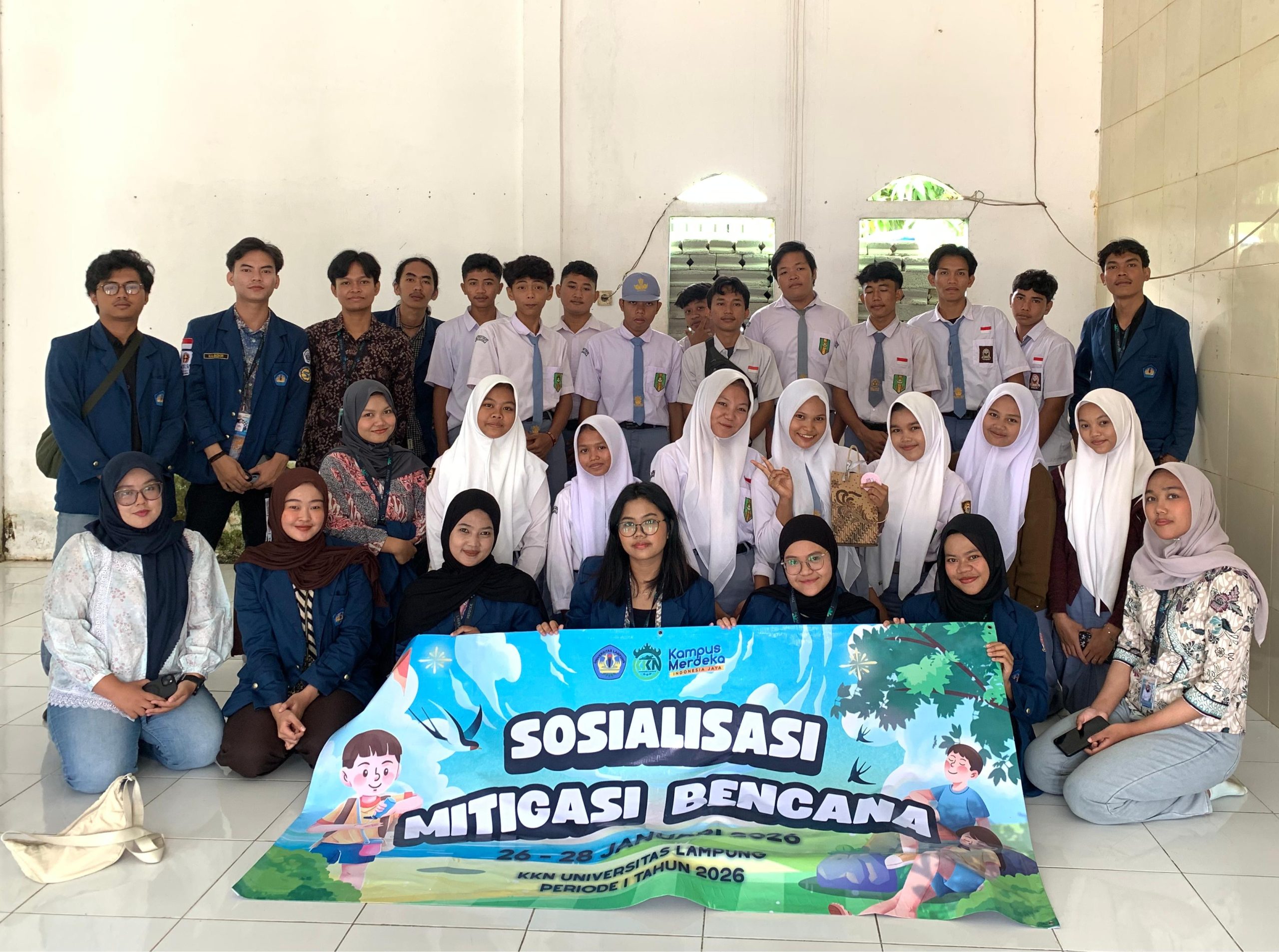 Perkuat Literasi Kebencanaan, Mahasiswa KKN Unila Desa Suka Damai ...
