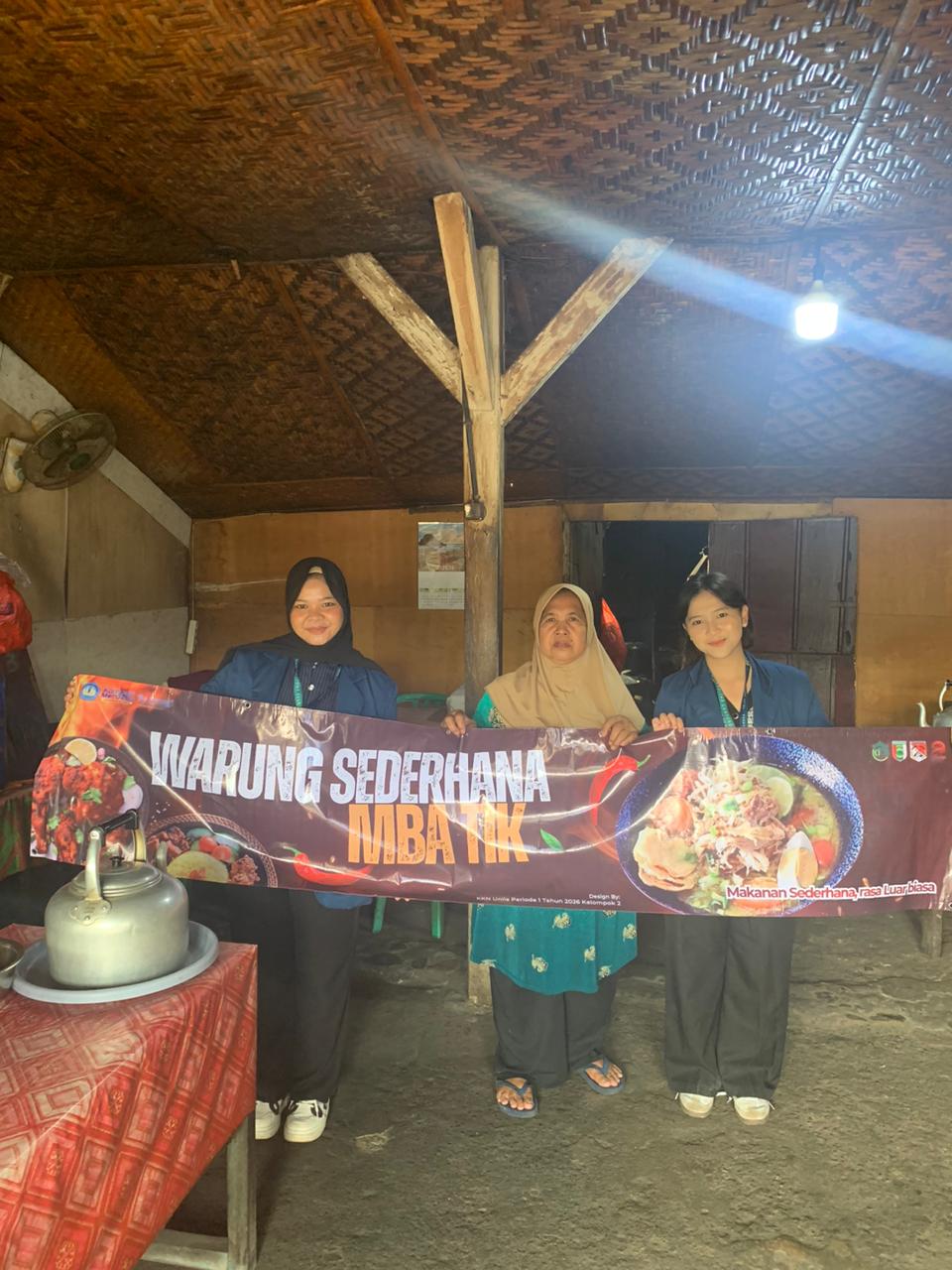Upaya Pemberdayaan UMKM Desa Hanura melalui Promosi Warung Sederhana ...